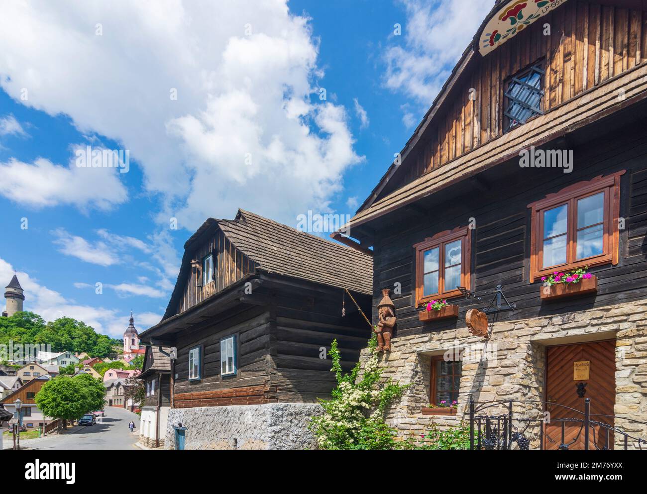 Maisons en bois typiques de la moravie Banque de photographies et d ...
