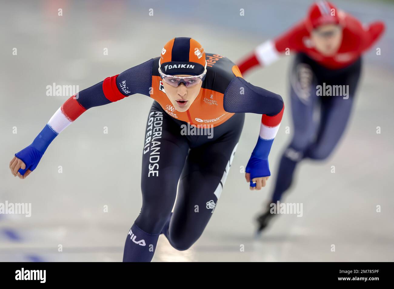 HAMAR - Robin Groot (NED) vs Ragne Wiklund (NOR) dans les 1500m femmes ...