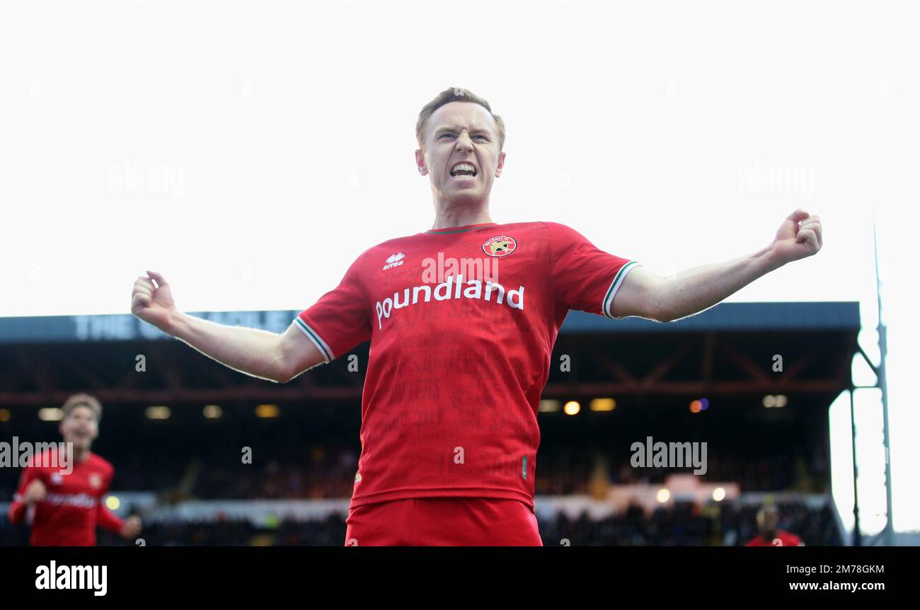 Danny Johnson de Walsall célèbre le premier but de son équipe lors du ...