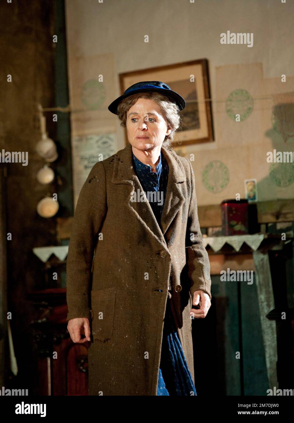 Sinead Cusack (Juno Boyle) à JUNO ET LE PAYCOCK par Sean O'Casey au ...