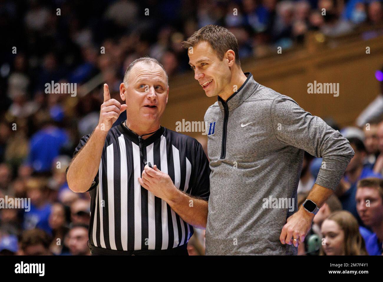 Duke head coach Jon Scheyer speaks to an official during an NCAA ...