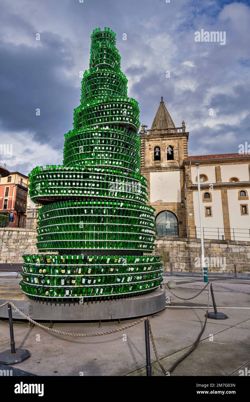 Arbol de la sidra gijon Banque de photographies et d’images à haute ...