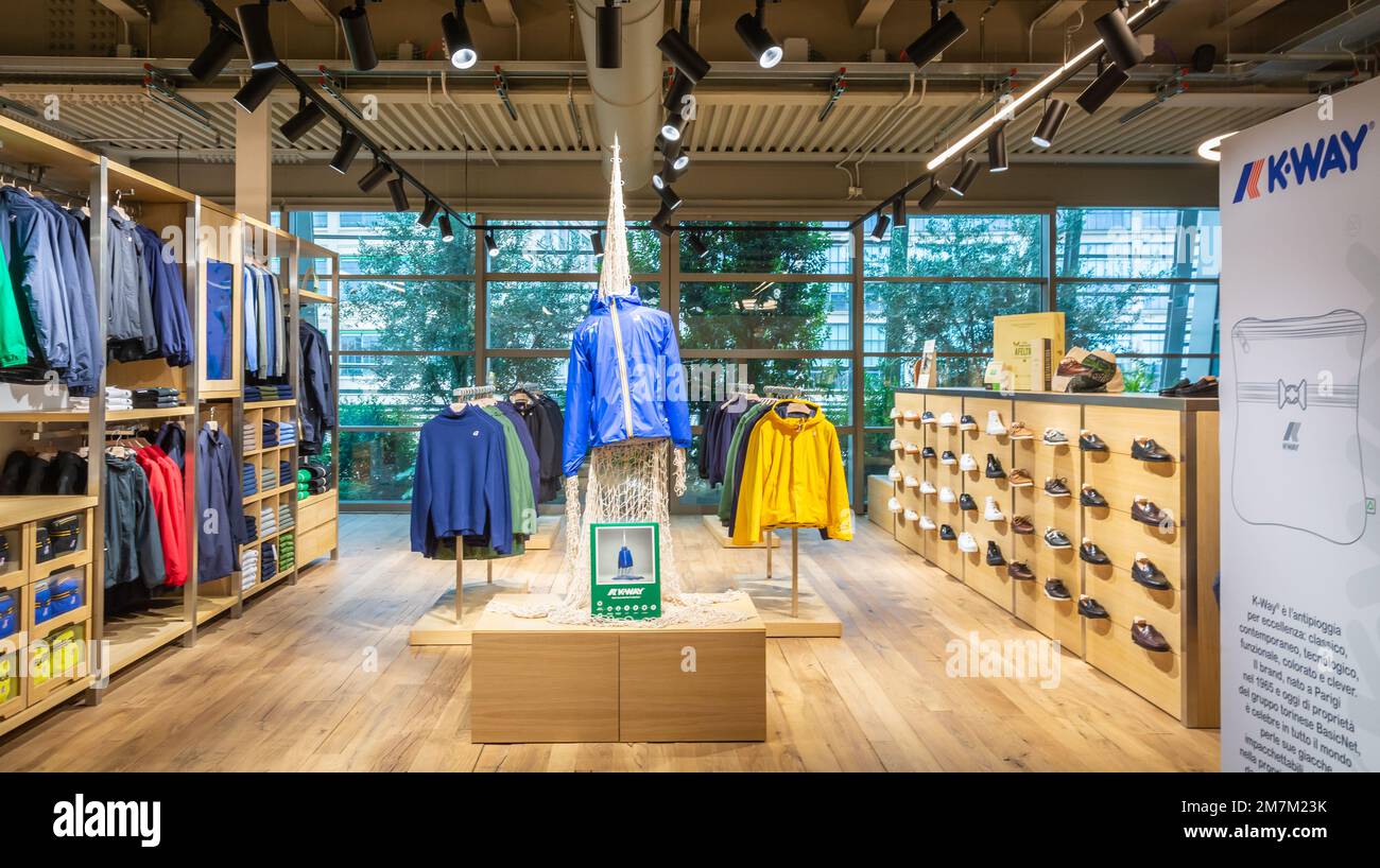 Green Pea Building : le premier centre commercial de produits bio ...