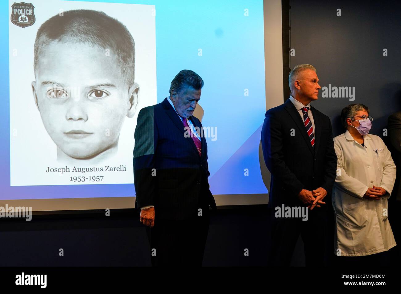 William C. Fleisher, with the Vidocq Society, center, Philadelphia ...