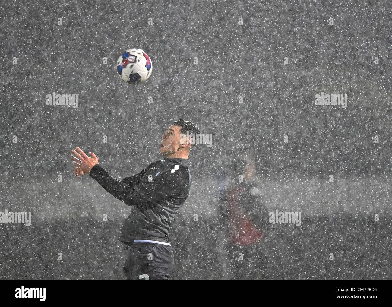 James Bolton, défenseur des Plymouth Argyle (2), s'échauffe lors du ...