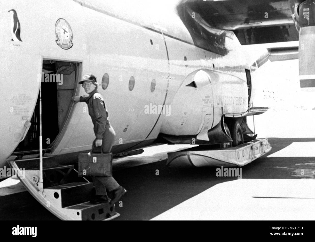 C 130 hercules navigator Banque d'images noir et blanc - Alamy