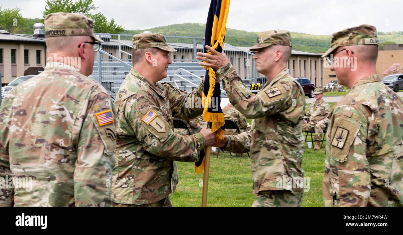 Le sergent du commandement de la Garde nationale de New York, le Maj ...