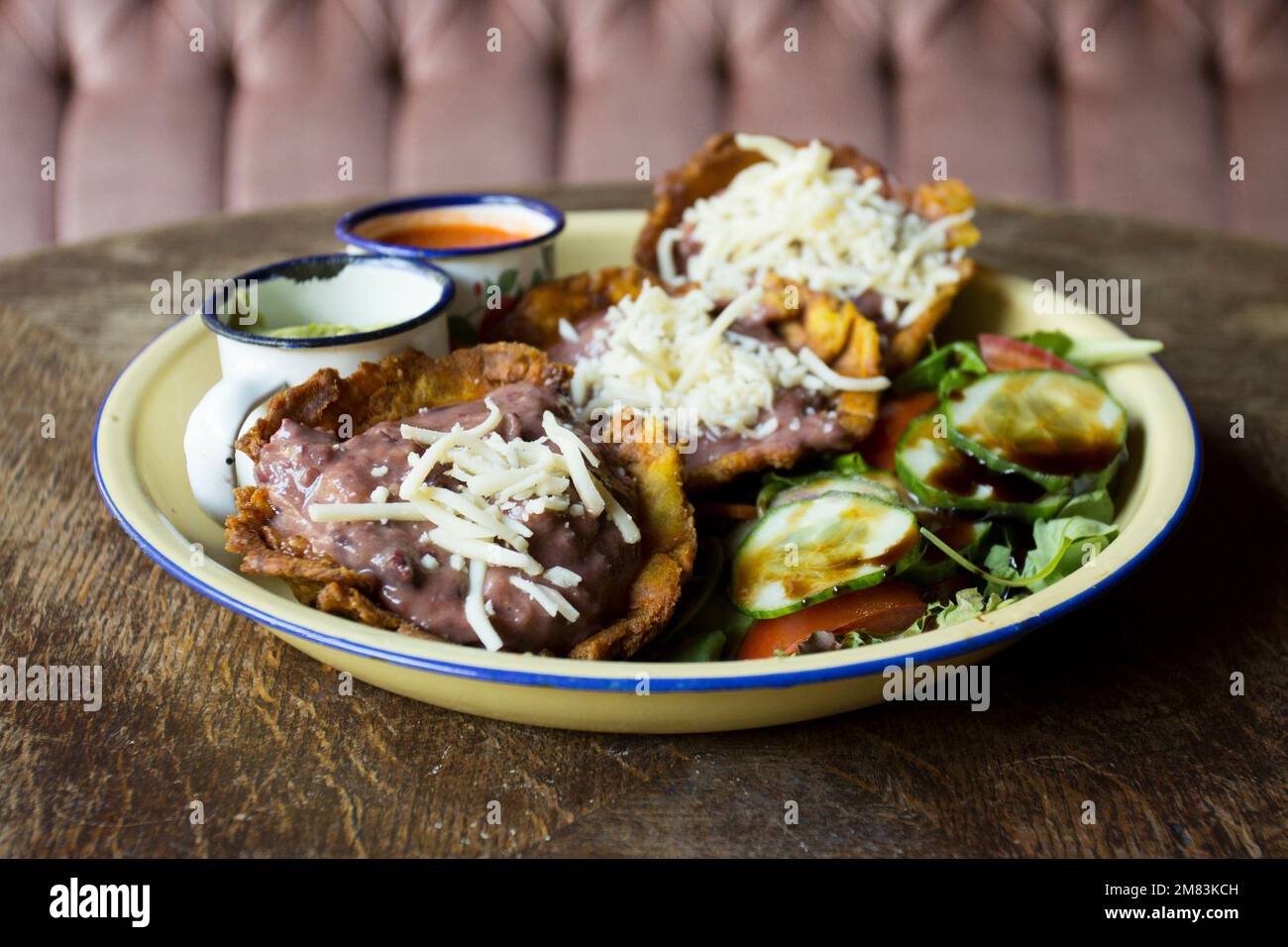 Patacon et fromage Banque de photographies et d’images à haute ...