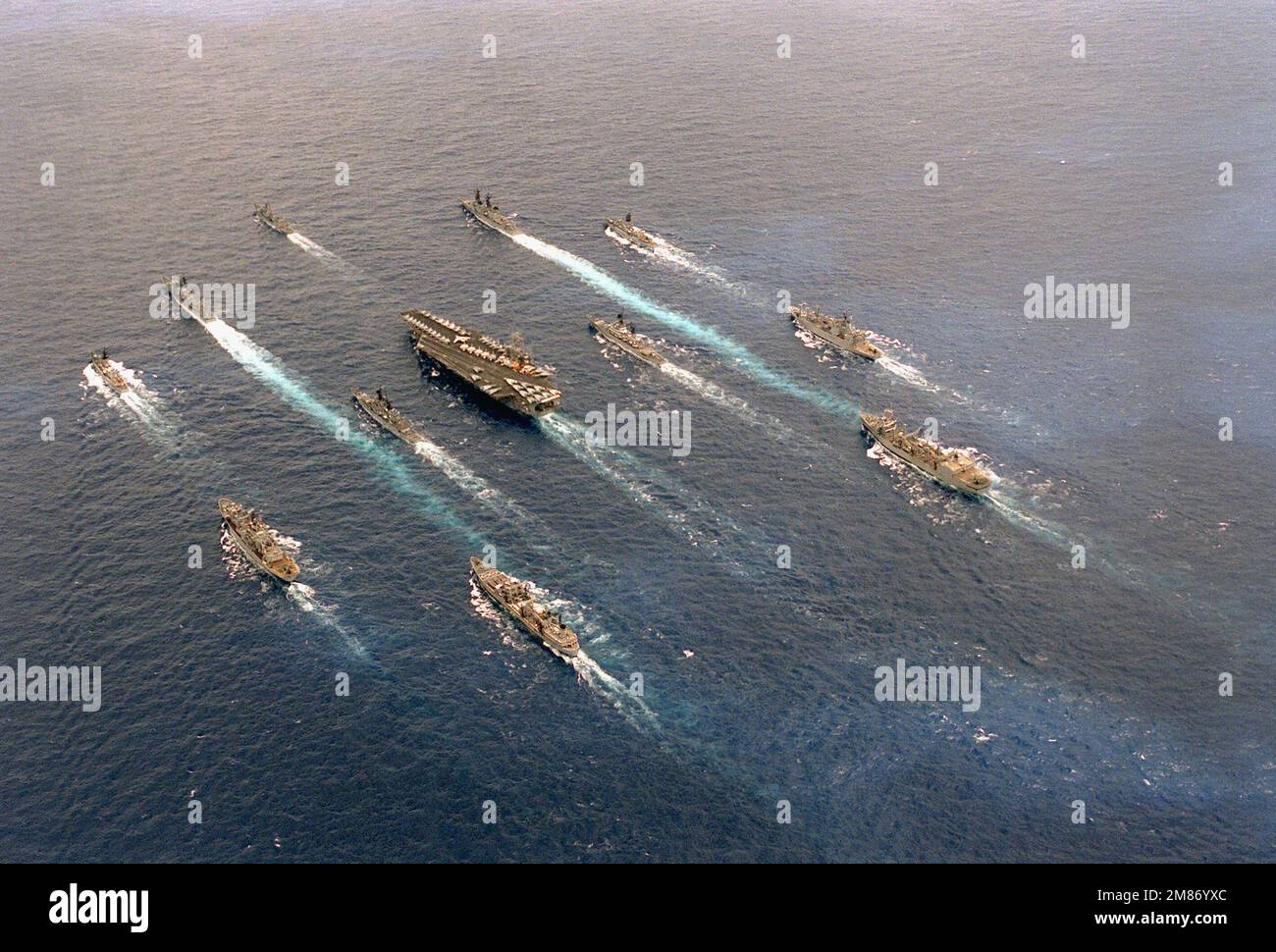 Vue aérienne du quartier portuaire du Battle Group Charlie en cours de formation. Le porte ...