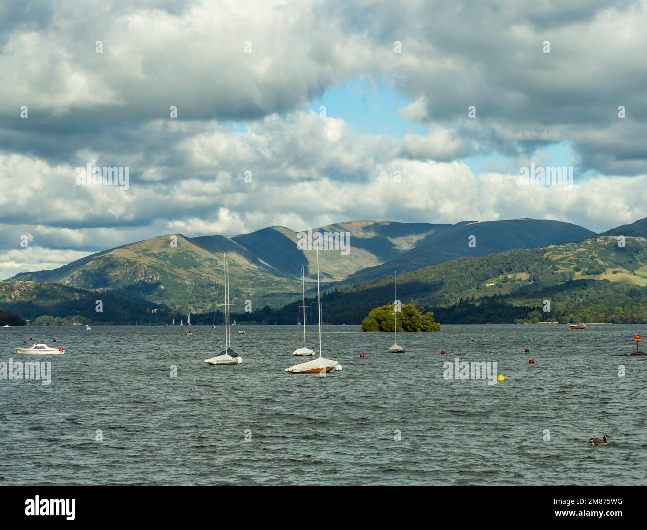 Station de bord de lac de windermere Banque de photographies et d ...