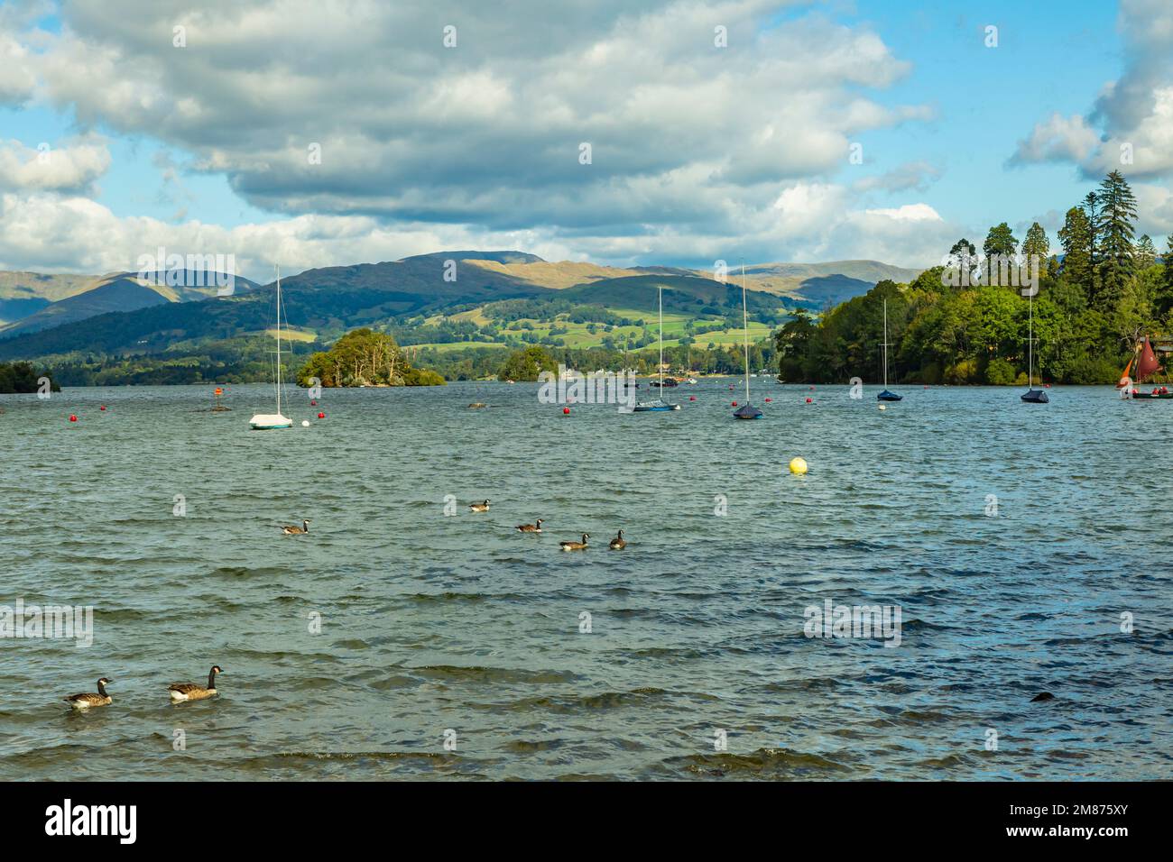 Station de bord de lac de windermere Banque de photographies et d ...