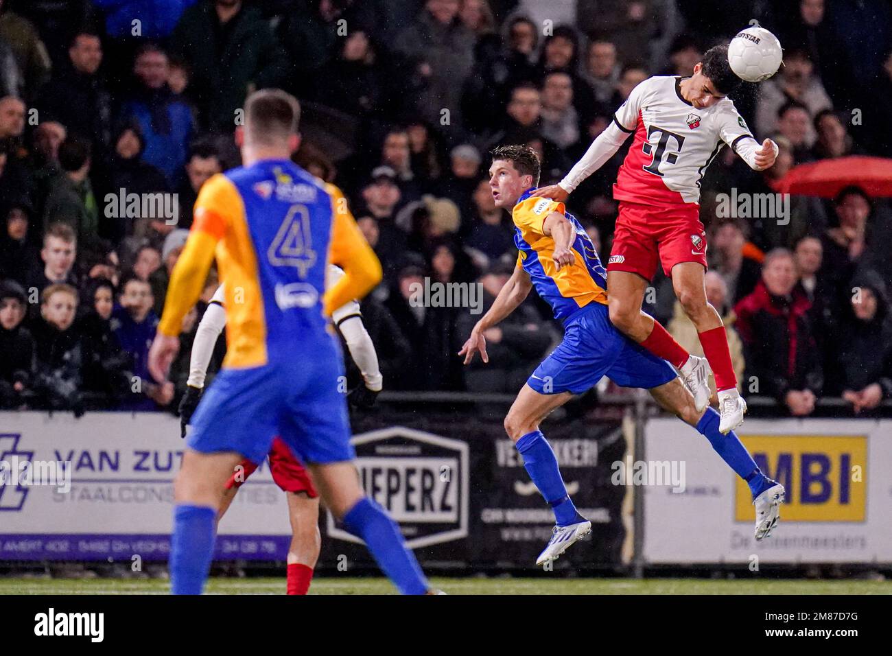 VEGHEL, PAYS-BAS - JANVIER 12: Lars Loermans de Blauw Geel 38, CAN ...