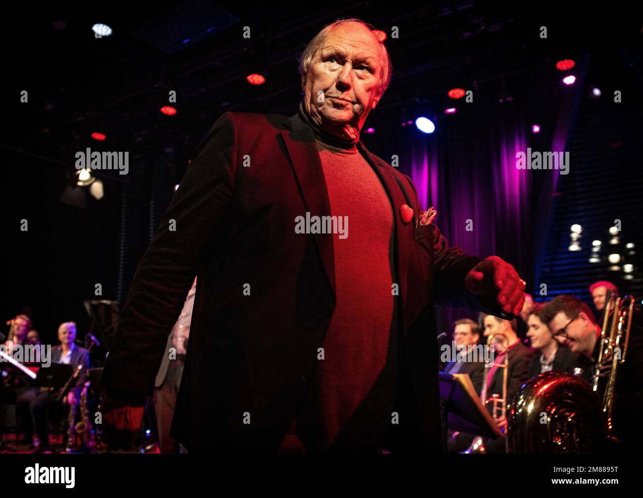 AMSTERDAM - acteur et présentateur Edwin Rutten lors d'un concert au ...