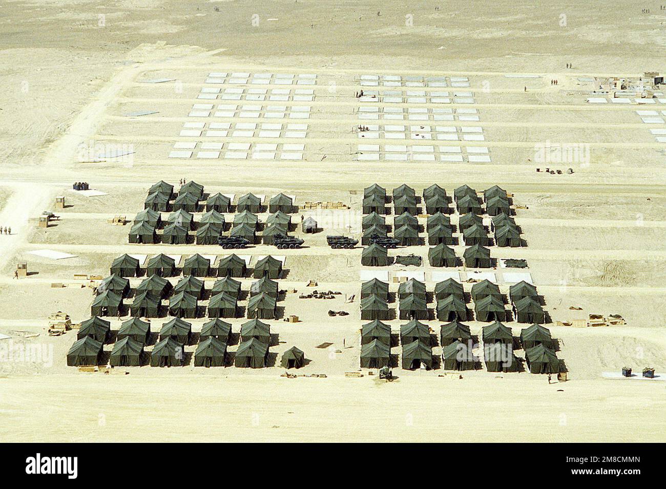 Vue aérienne d'une zone de billettage au camp de base de la première ...