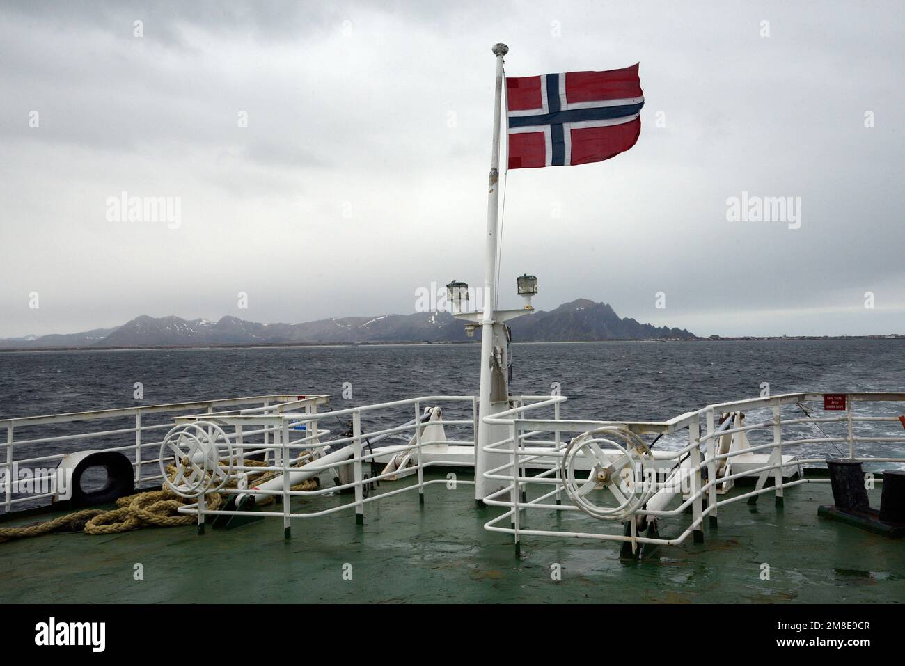 Ferry andoya pour senja Banque de photographies et d’images à haute ...