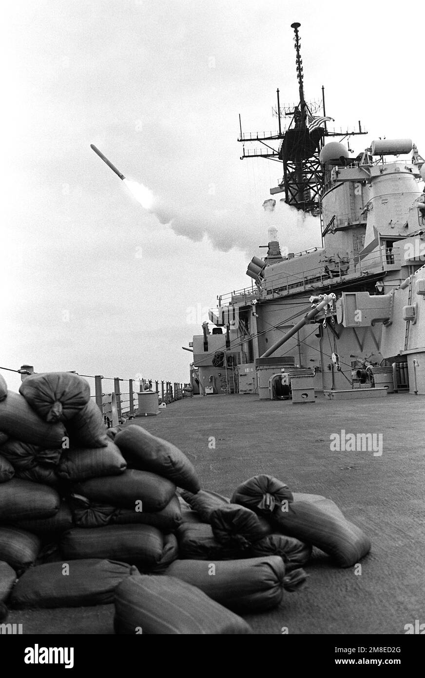 Missile d'attaque terrestre tomahawk Banque d'images noir et blanc - Alamy
