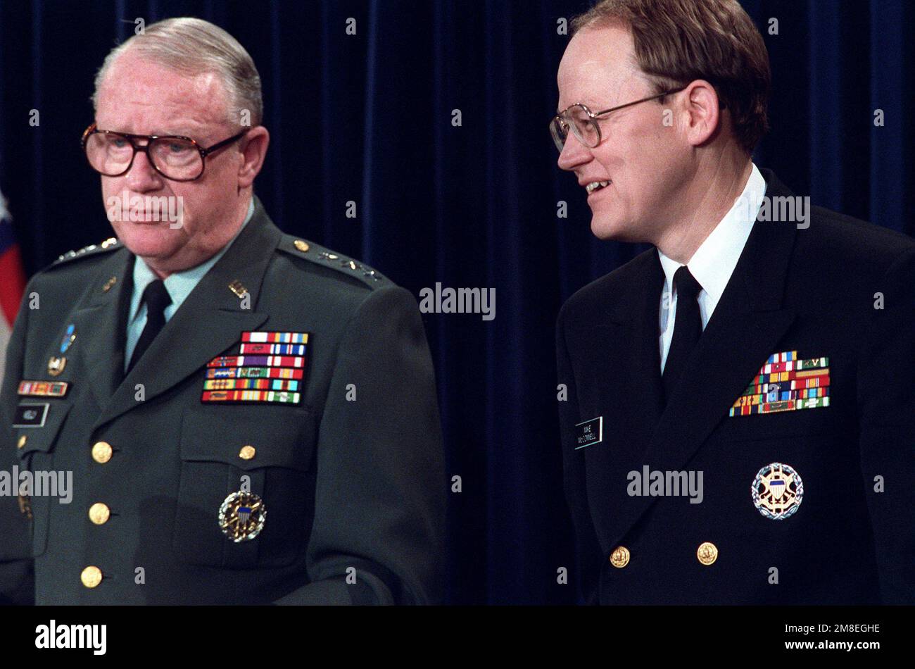 LT. GÉN. Tom Kelly, directeur des opérations de l'ÉQUIPE conjointe ...