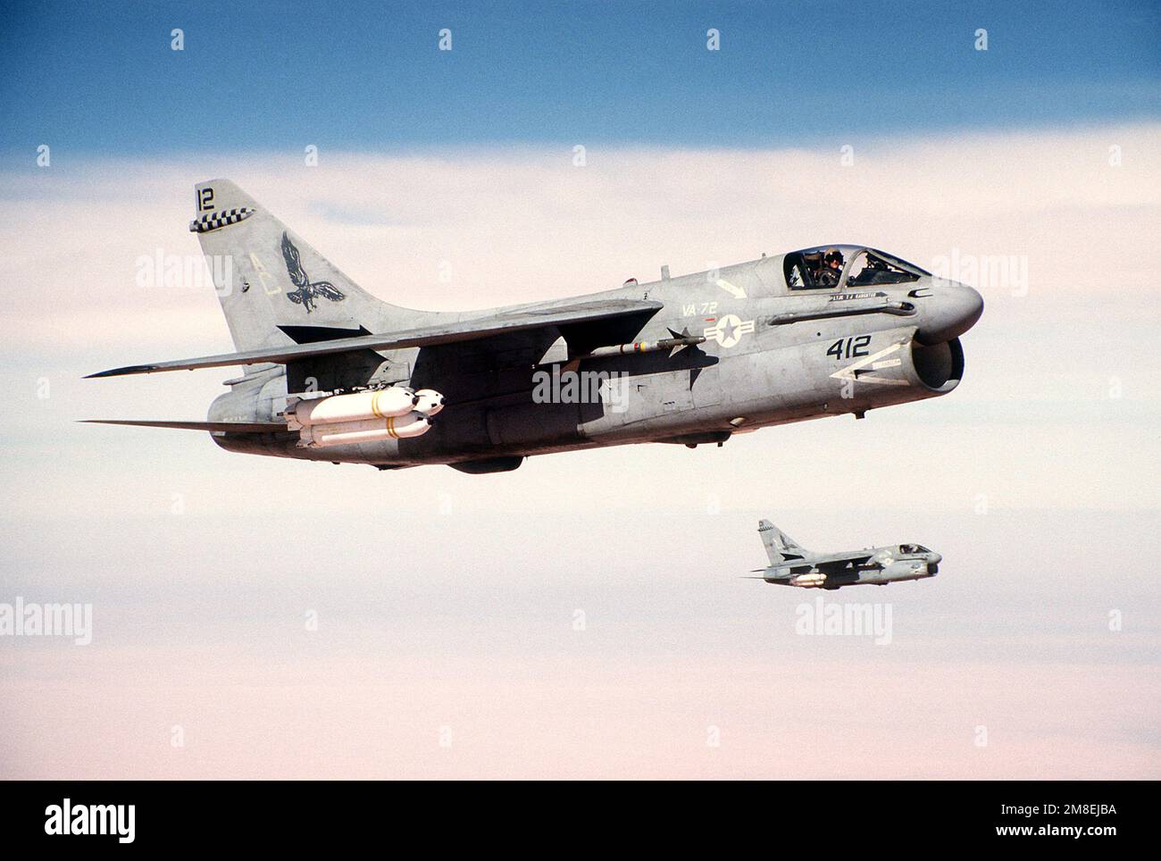 Vue de deux avions Corsair de l'escadron d'attaque 72 (va-72) A-7E en ...