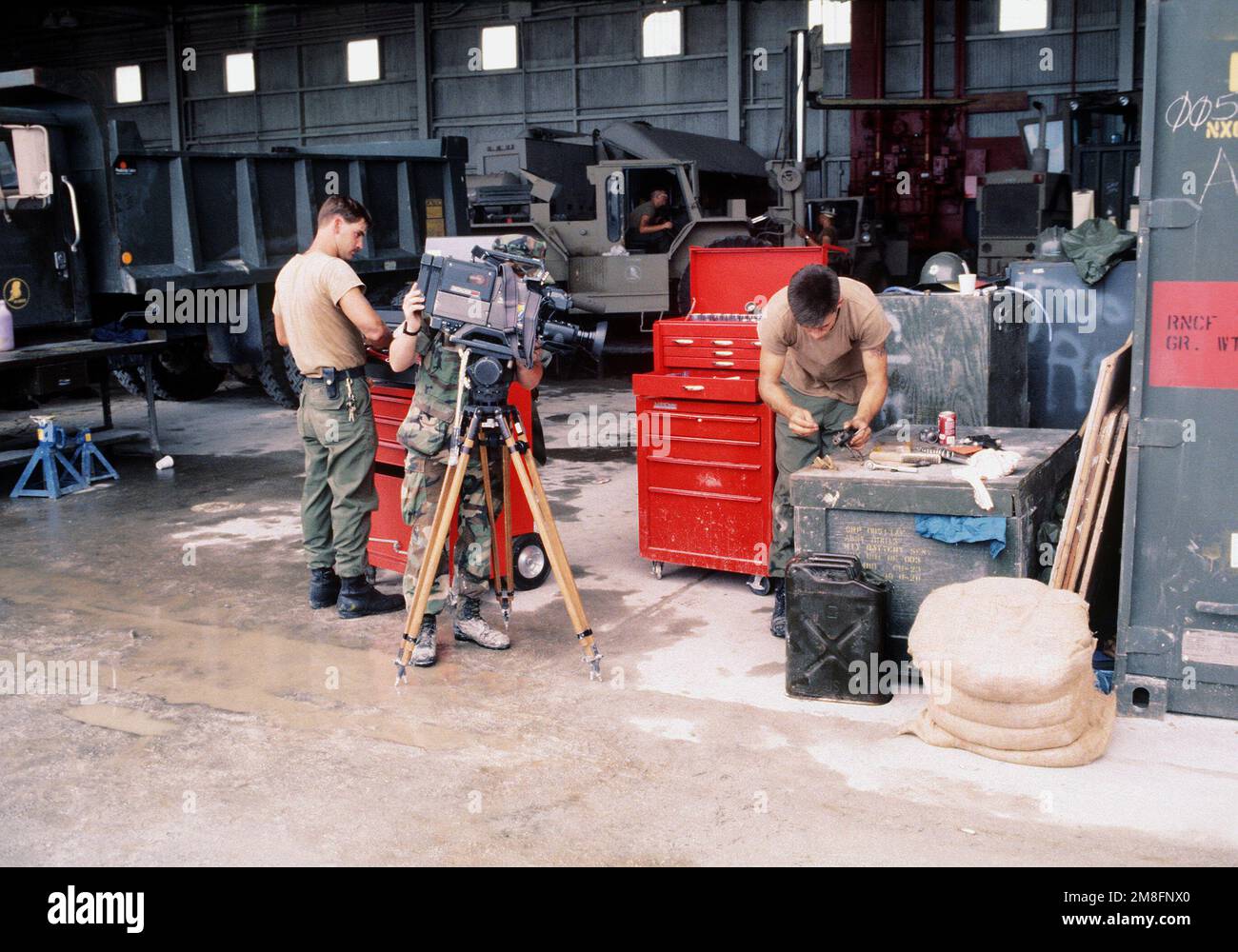 La classe Mate 2nd de la photographe Catherine T. Hogan installe sa ...