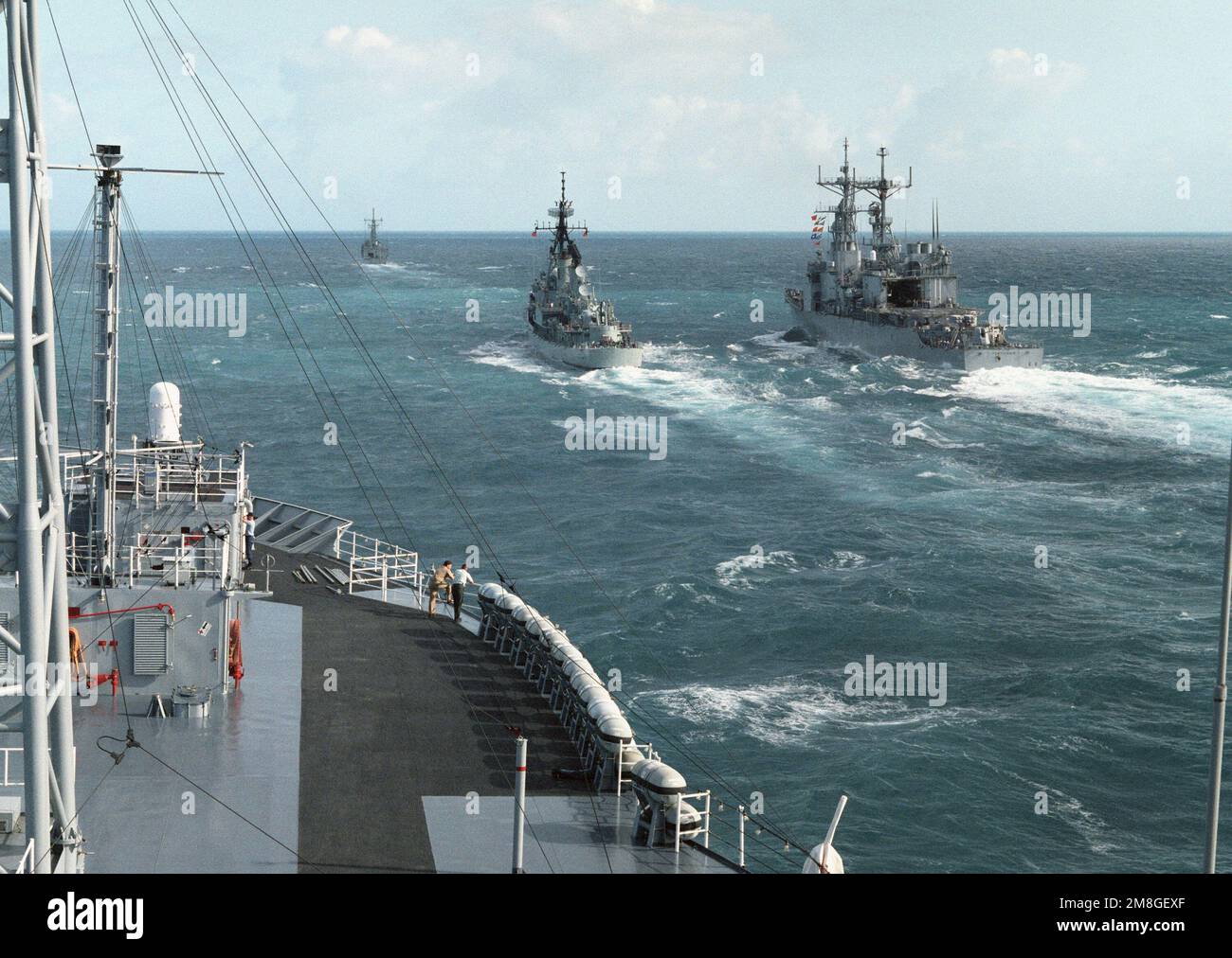 Une vue du destroyer de missile guidé Royal Australian HMAS PERTH (DDG ...