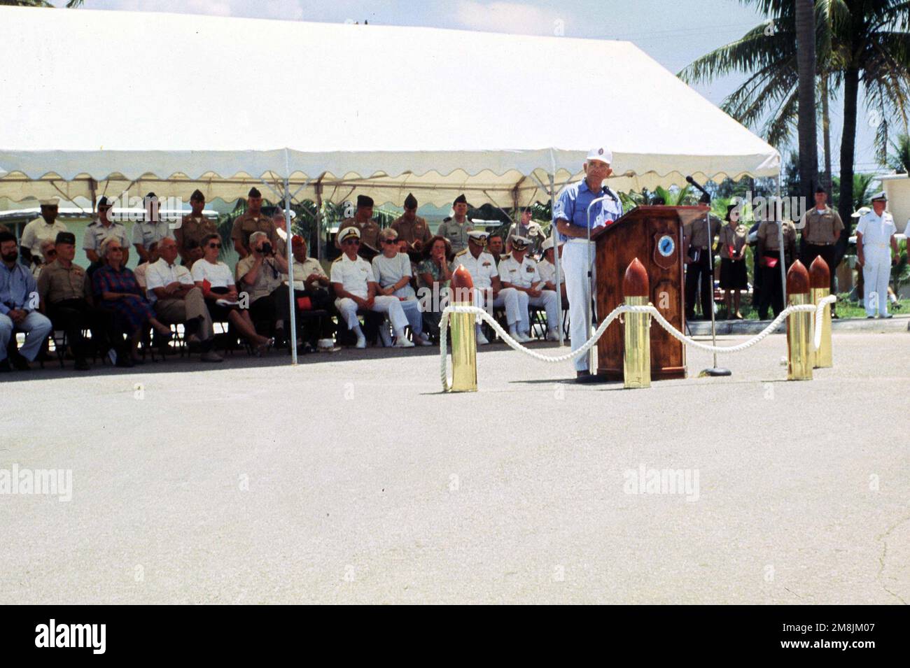 GÉN. Ben Blaz, USMC (RET) prononce le discours-programme de la ...