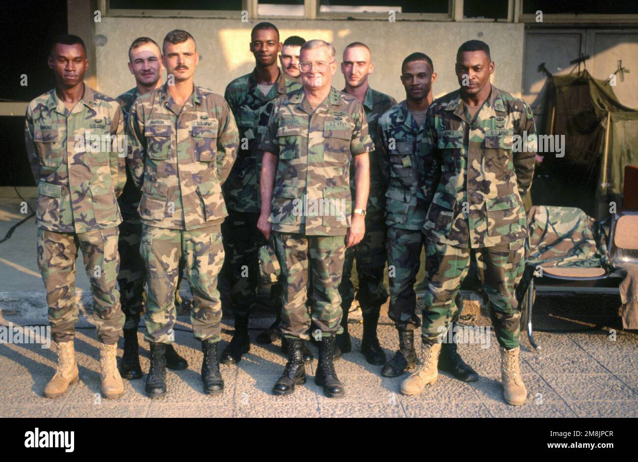 Gen john m shalikashvili Banque de photographies et d’images à haute résolution - Alamy