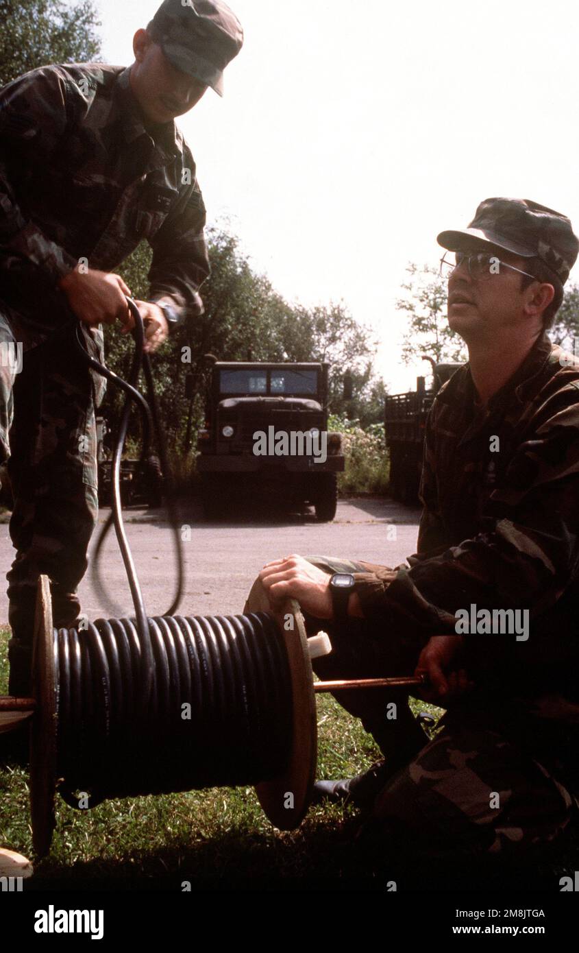 L'AVIATEUR PRINCIPAL Don Satterlee, un artisan de la production d ...