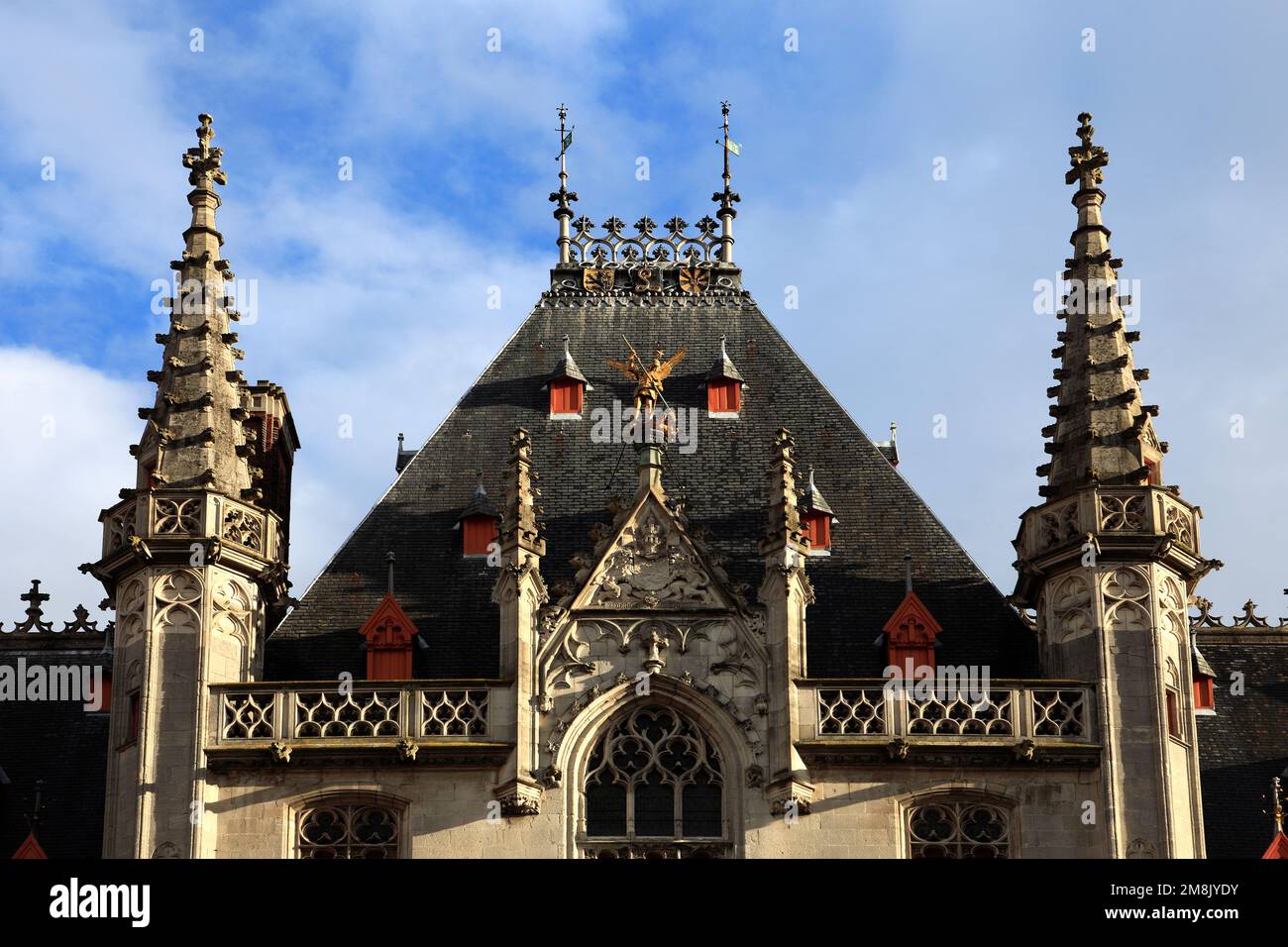 Extérieur de l'hôtel de ville, place du marché, ville de Bruges ...