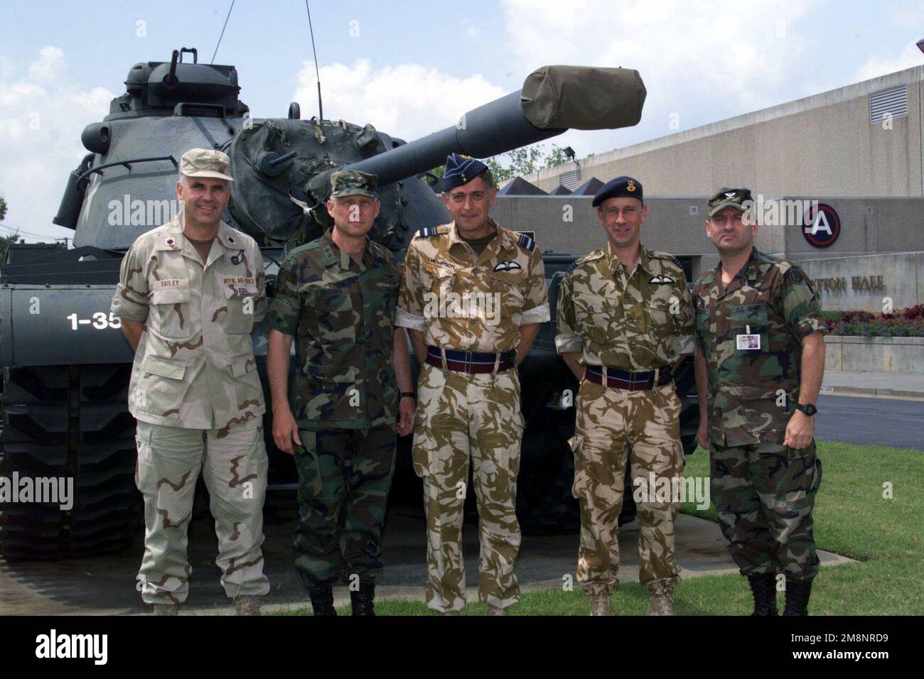 Army protocol Banque de photographies et d’images à haute résolution ...