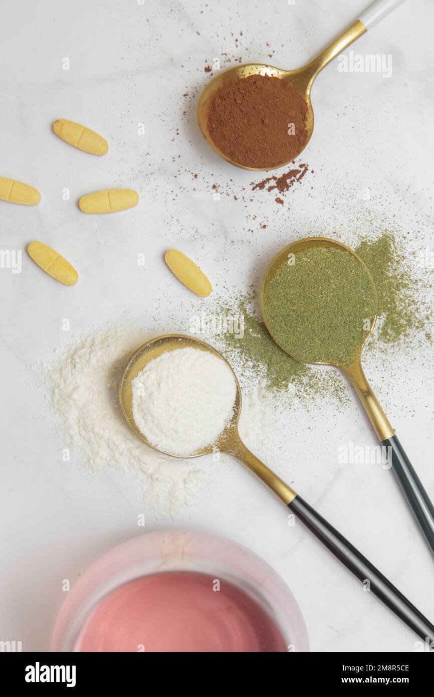 Diverses sources de nutriments. Compléments alimentaires ou ...