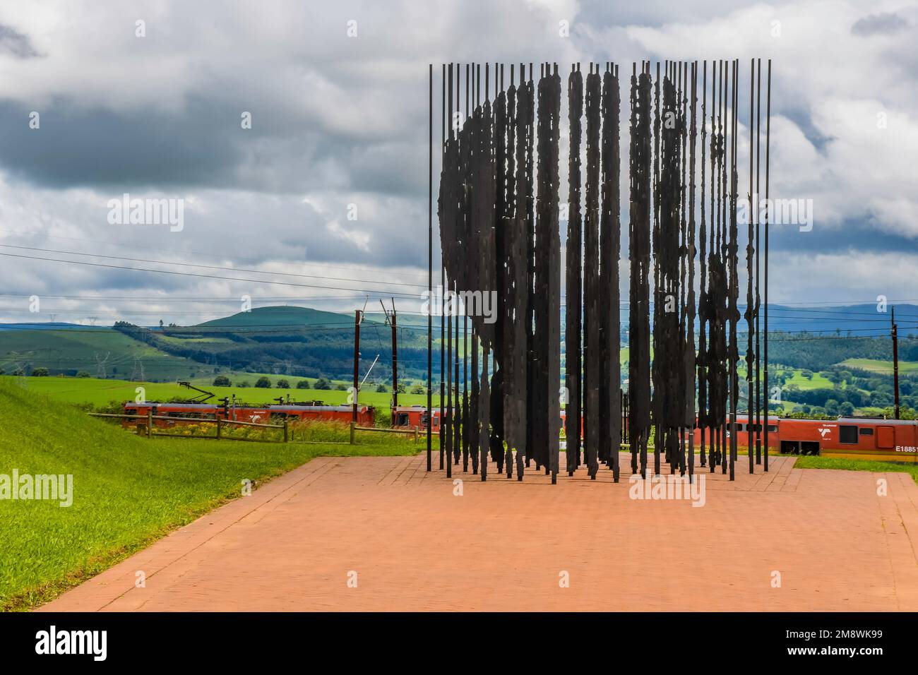 Site de capture de Nelson Mandela , statue en acier à Howick midlands ...