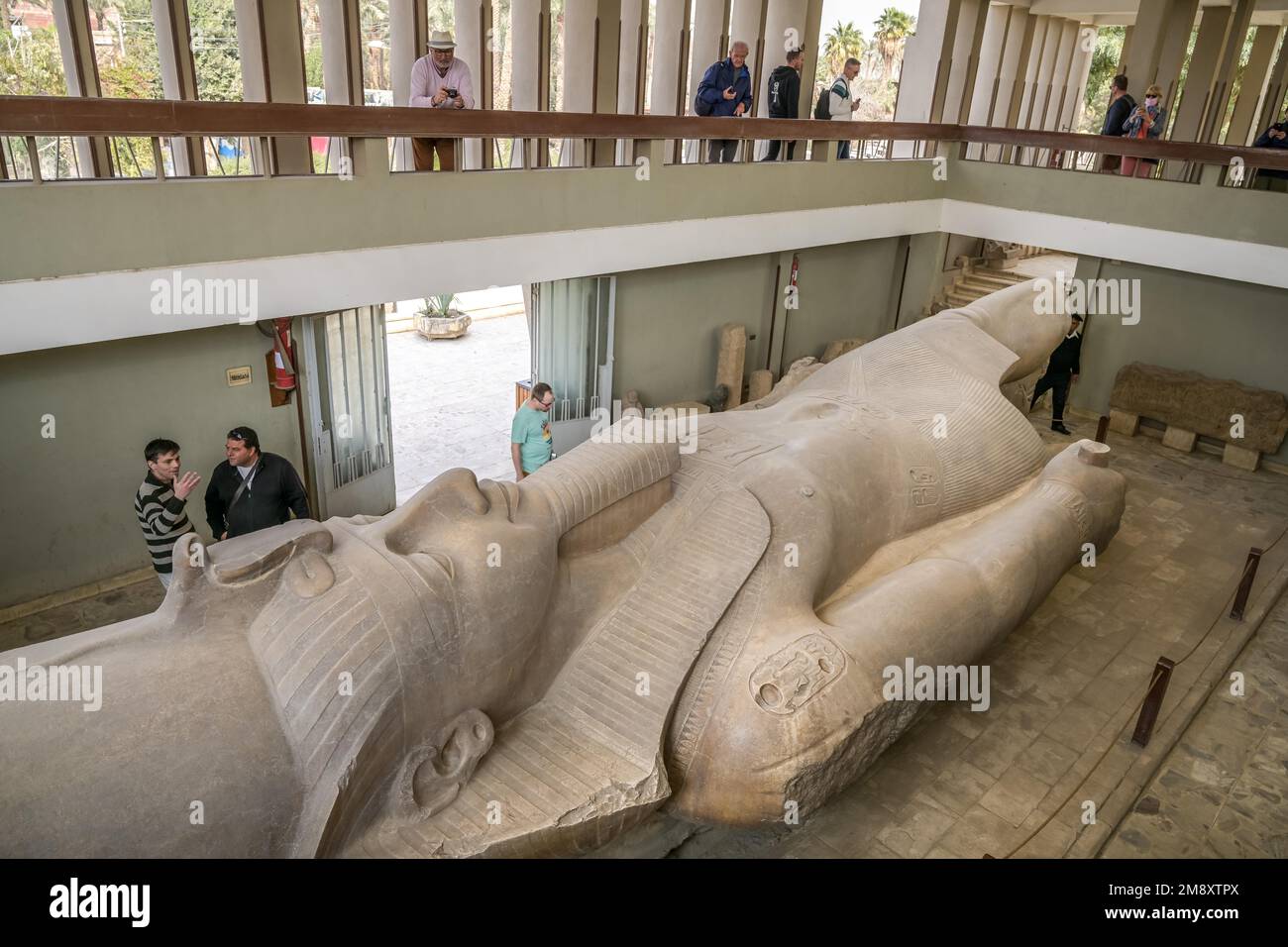 Statue en forme de colosse inclinable de Ramsès II, musée, avec Rathina ...