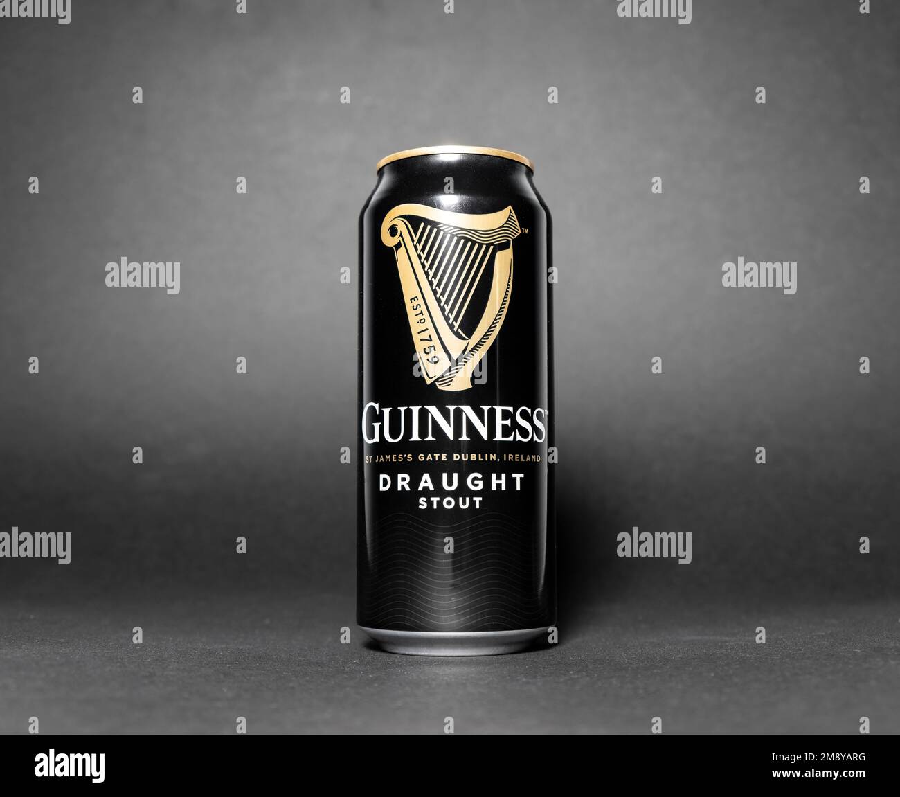 Erevan, Arménie, 31 décembre 2022: Bouteille de bière à pression en ...