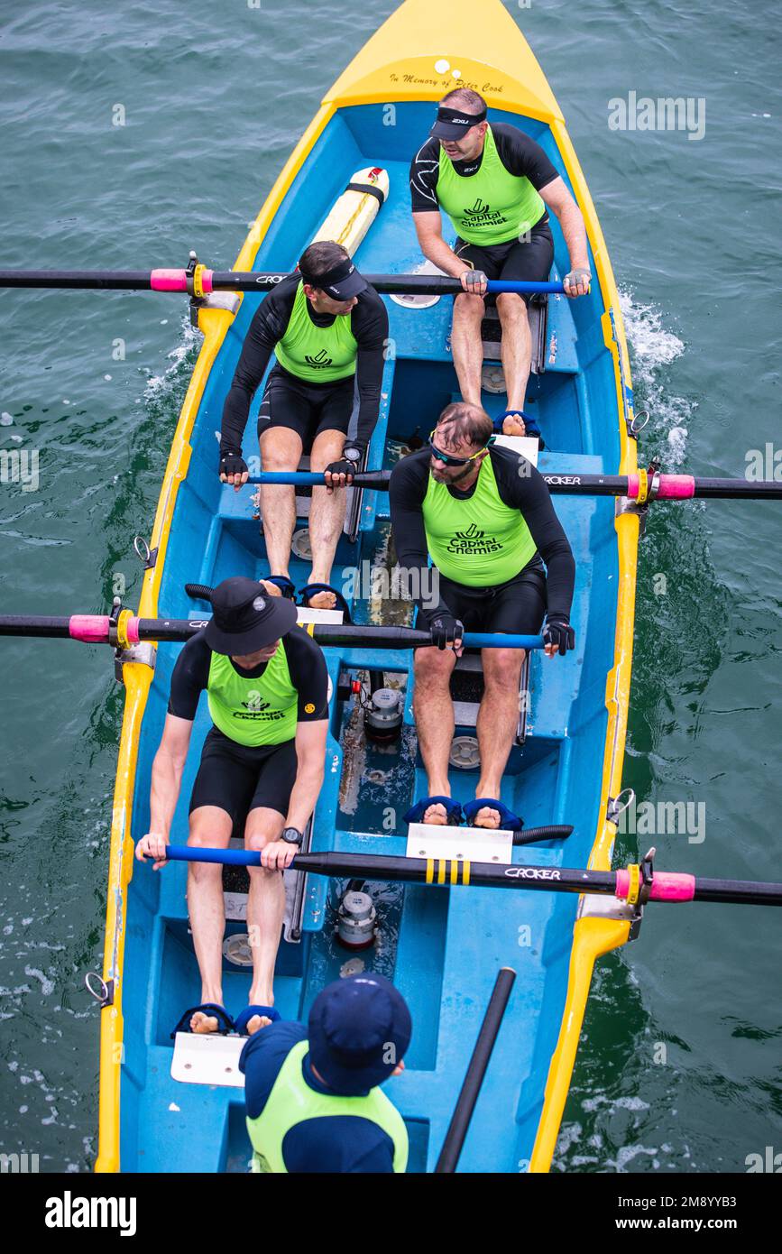 George bass surfboat et marathon de ski 2023 Banque de photographies et ...