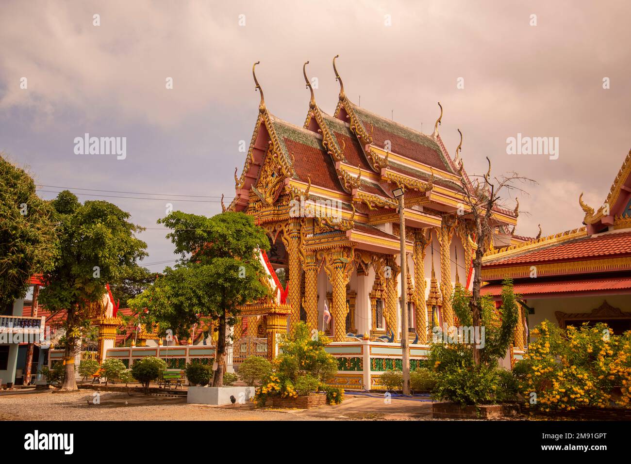 Le Wat Mai Hat Krathingthong dans la ville de Jomtien près de Pattaya dans la province de ...