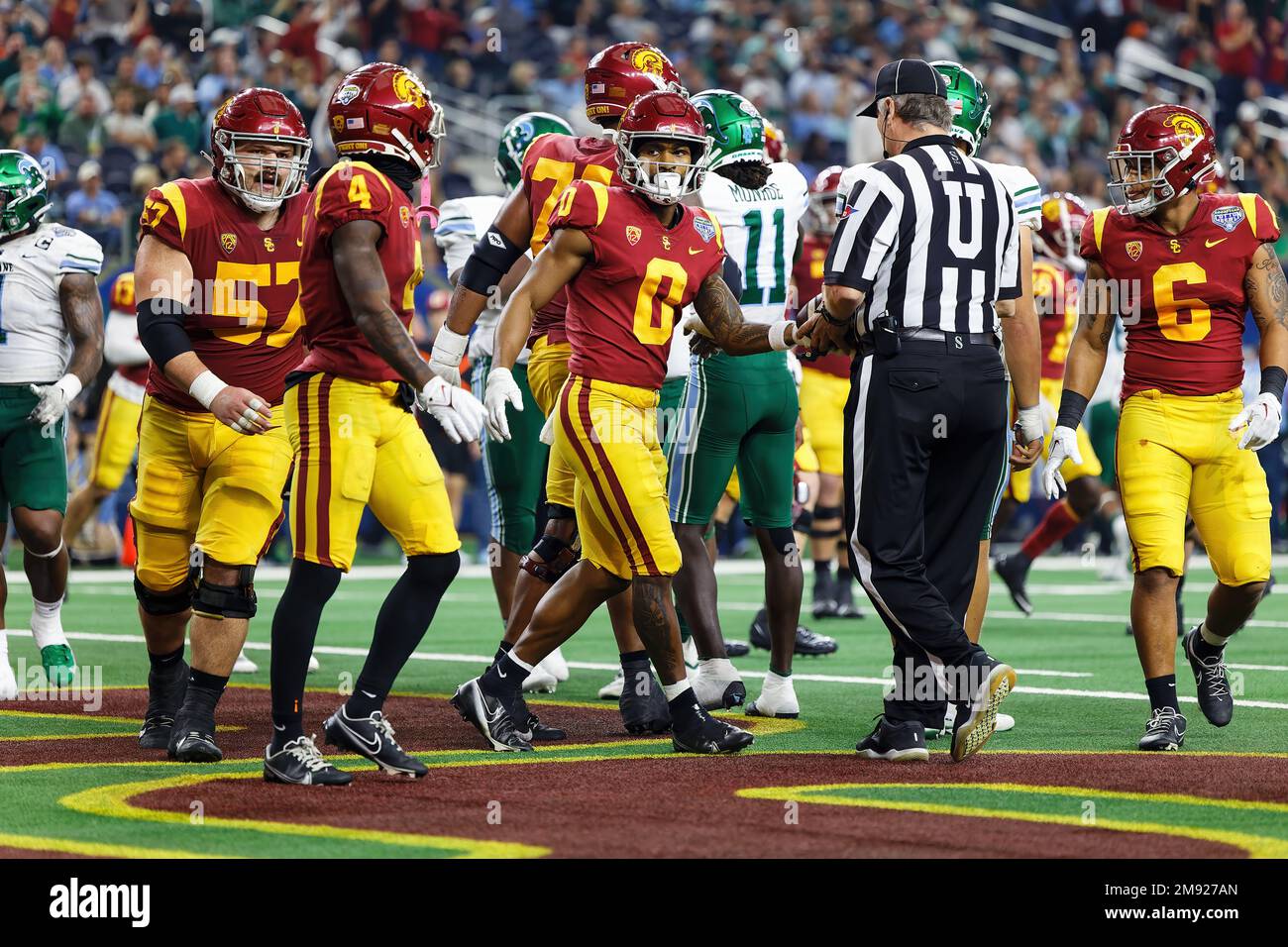 Terrell Bynum (0), un grand receveur de chevaux de Troie de la ...