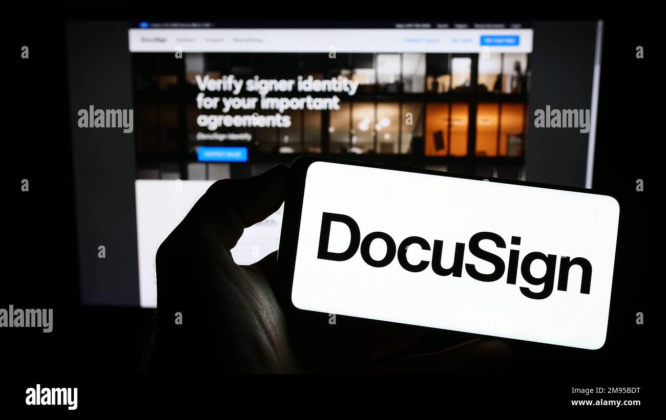 Signature de docusign Banque de photographies et d’images à haute résolution - Alamy