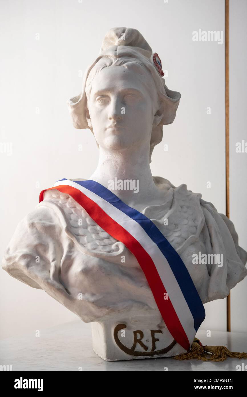 Marianne symbole de la france Banque de photographies et d’images à ...