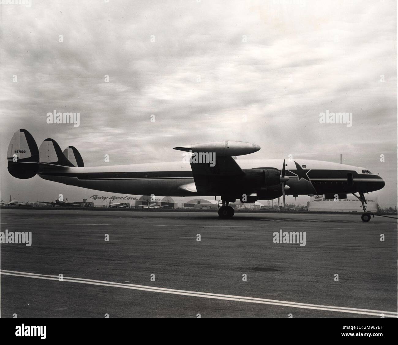 Lockheed c 69 constellation Banque de photographies et d’images à haute ...