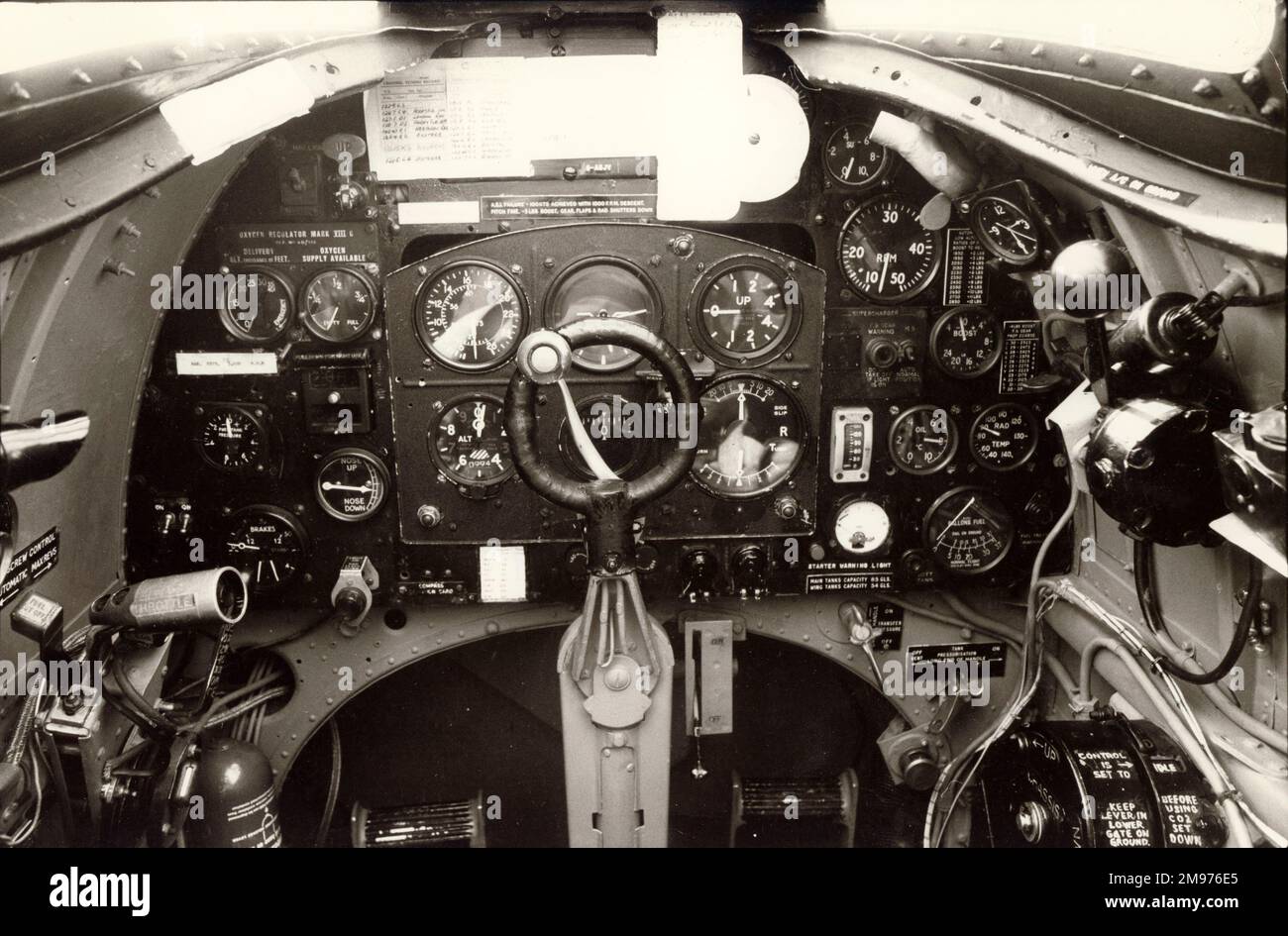 Supermarine spitfire cockpit Banque de photographies et d’images à ...