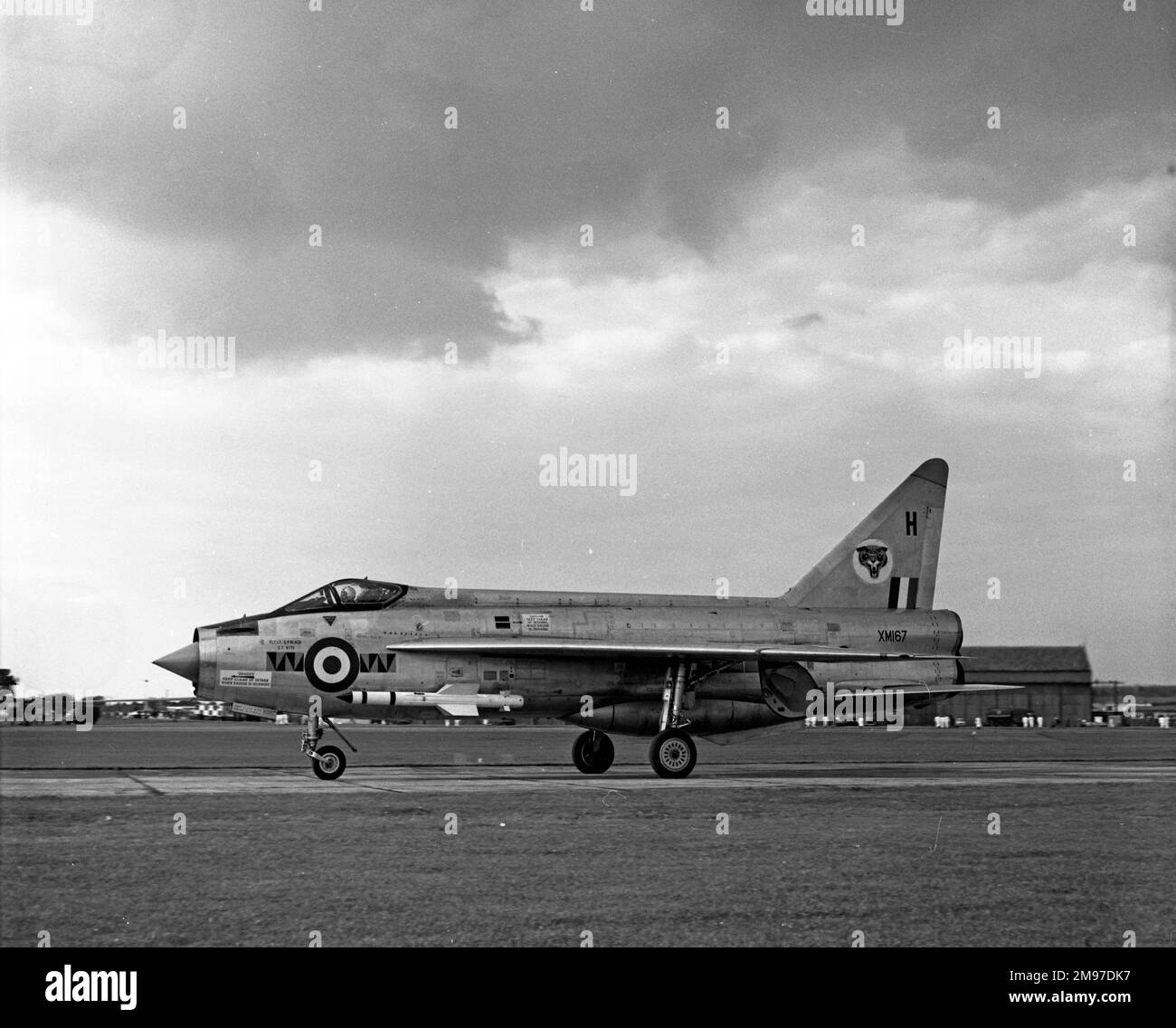Le lieutenant de vaisseau George Black en Anglais Electric Lightning F ...