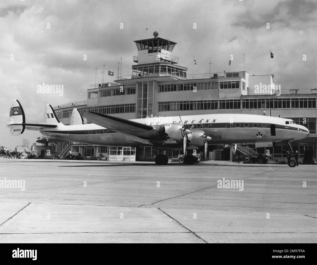 Lockheed constellation Banque d'images noir et blanc - Alamy