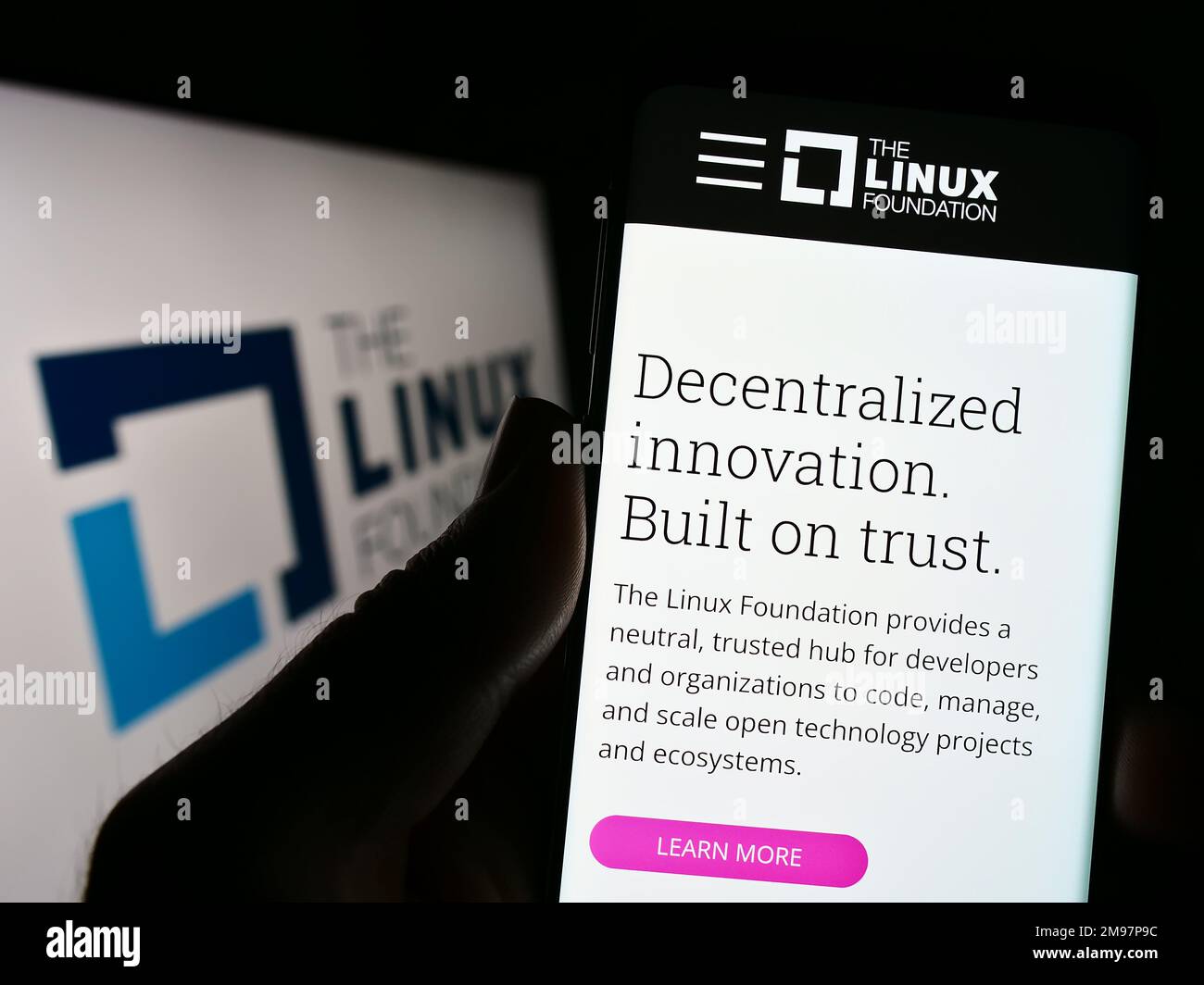 Logo de la fondation linux Banque de photographies et d’images à haute résolution - Alamy