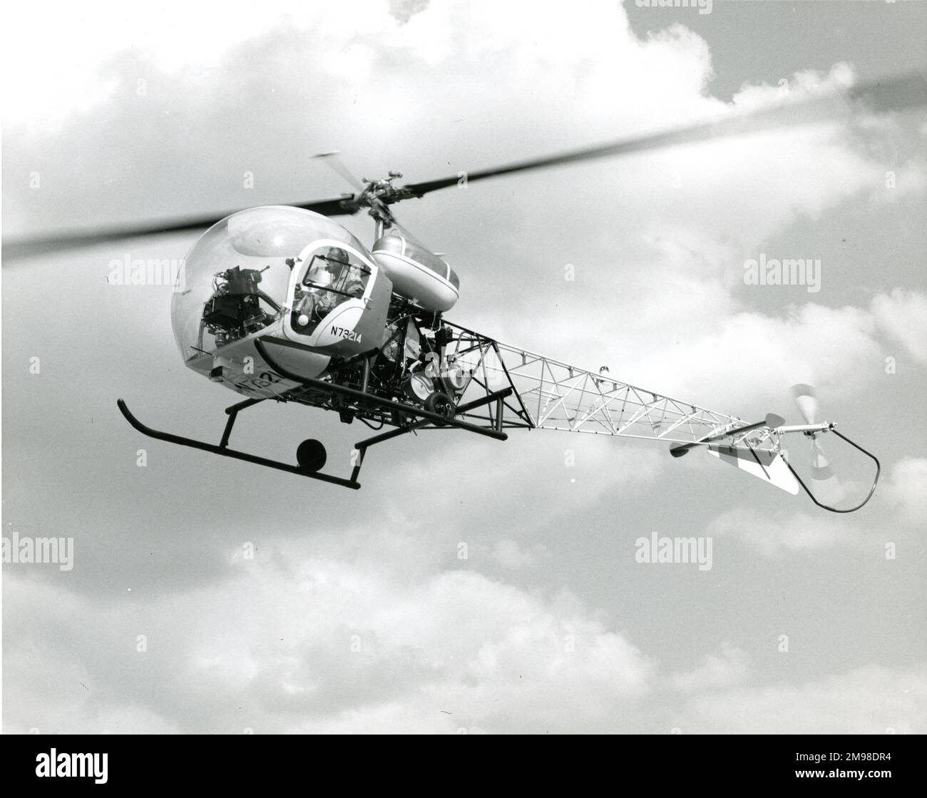 Bell 47g Banque de photographies et d’images à haute résolution - Alamy