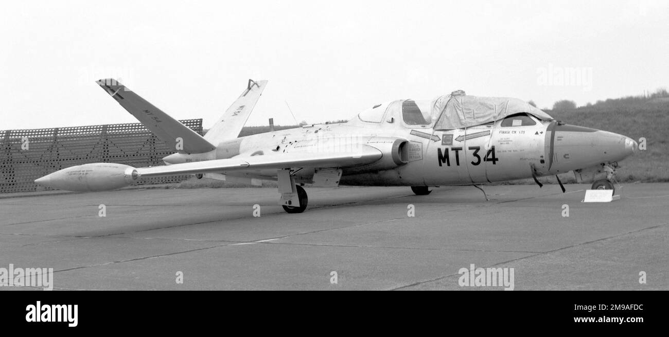 Fouga cm 170 magister Banque de photographies et d’images à haute ...