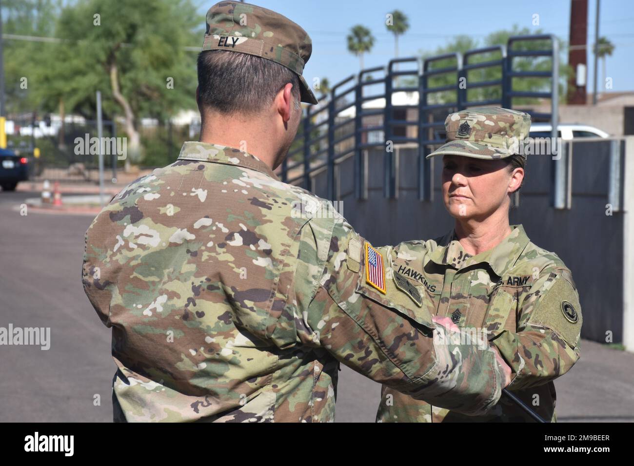 Le sergent de commandement Kristy Hawkins, commandant du service de ...