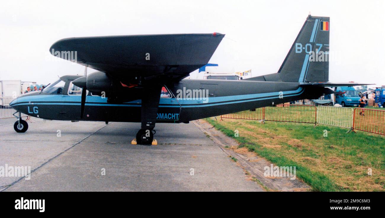 Britten norman bn 2b islander aircraft Banque de photographies et d’images à haute résolution ...
