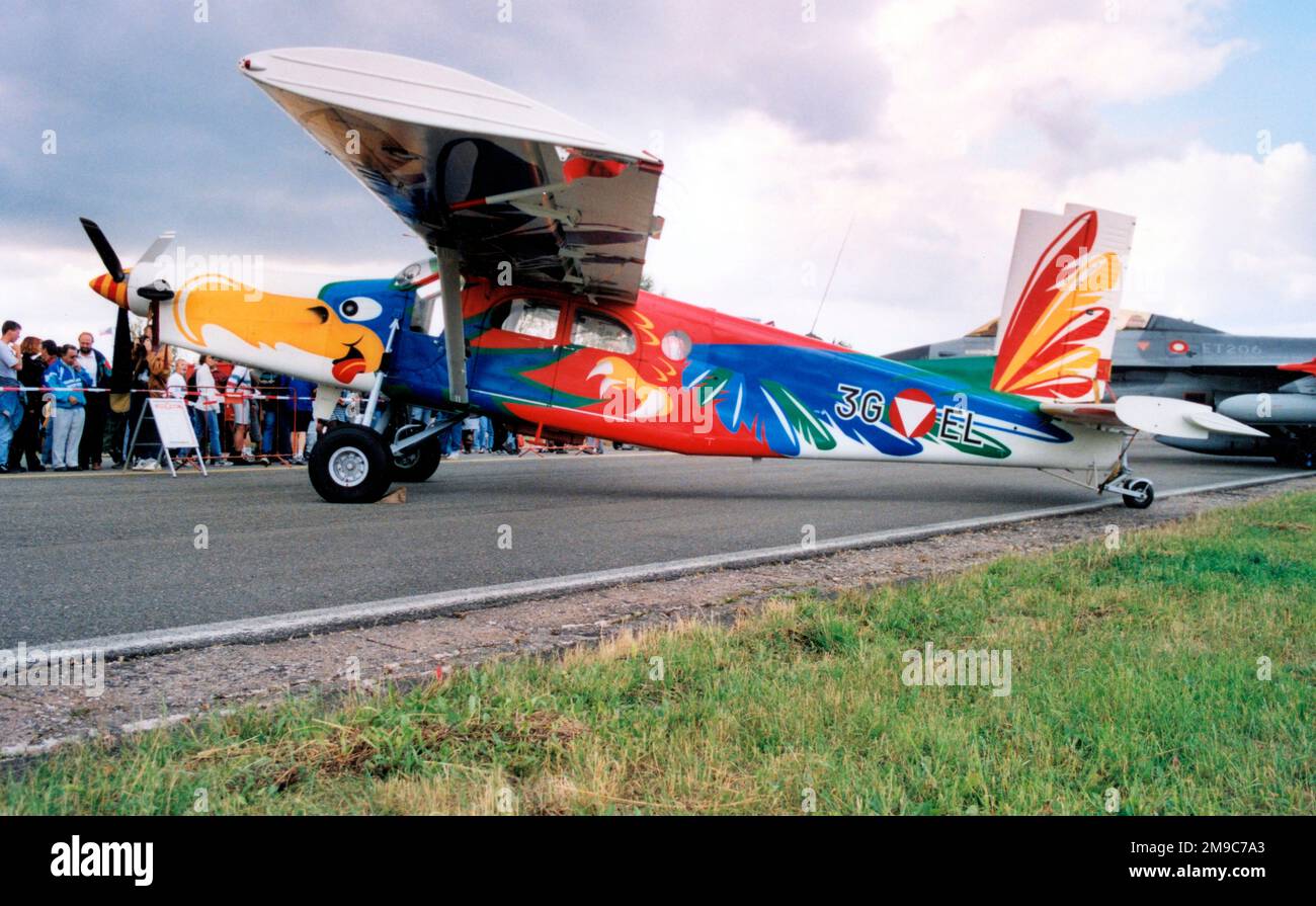 Pilatus pc 6 turbo porter Banque de photographies et d’images à haute ...