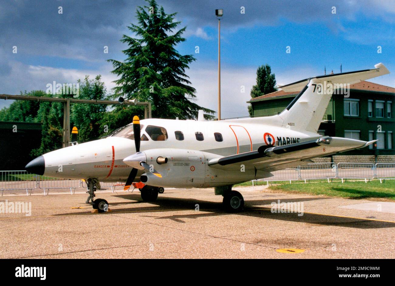 Aeronavale - Embraer EMB-121 Xingu 70 (msn 121070), de 11 flottille ...