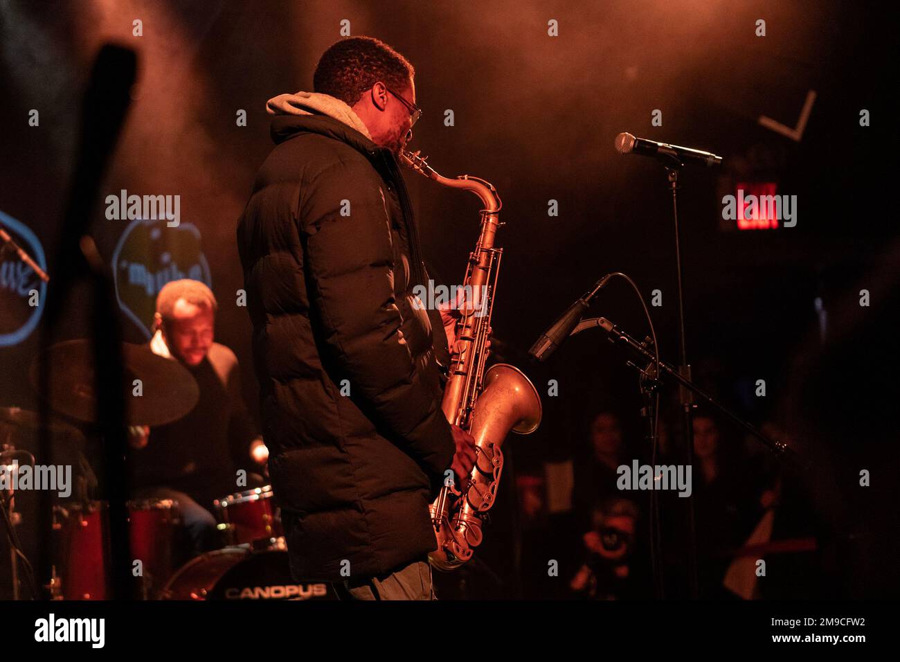 Julius rodriguez Banque de photographies et d’images à haute résolution ...